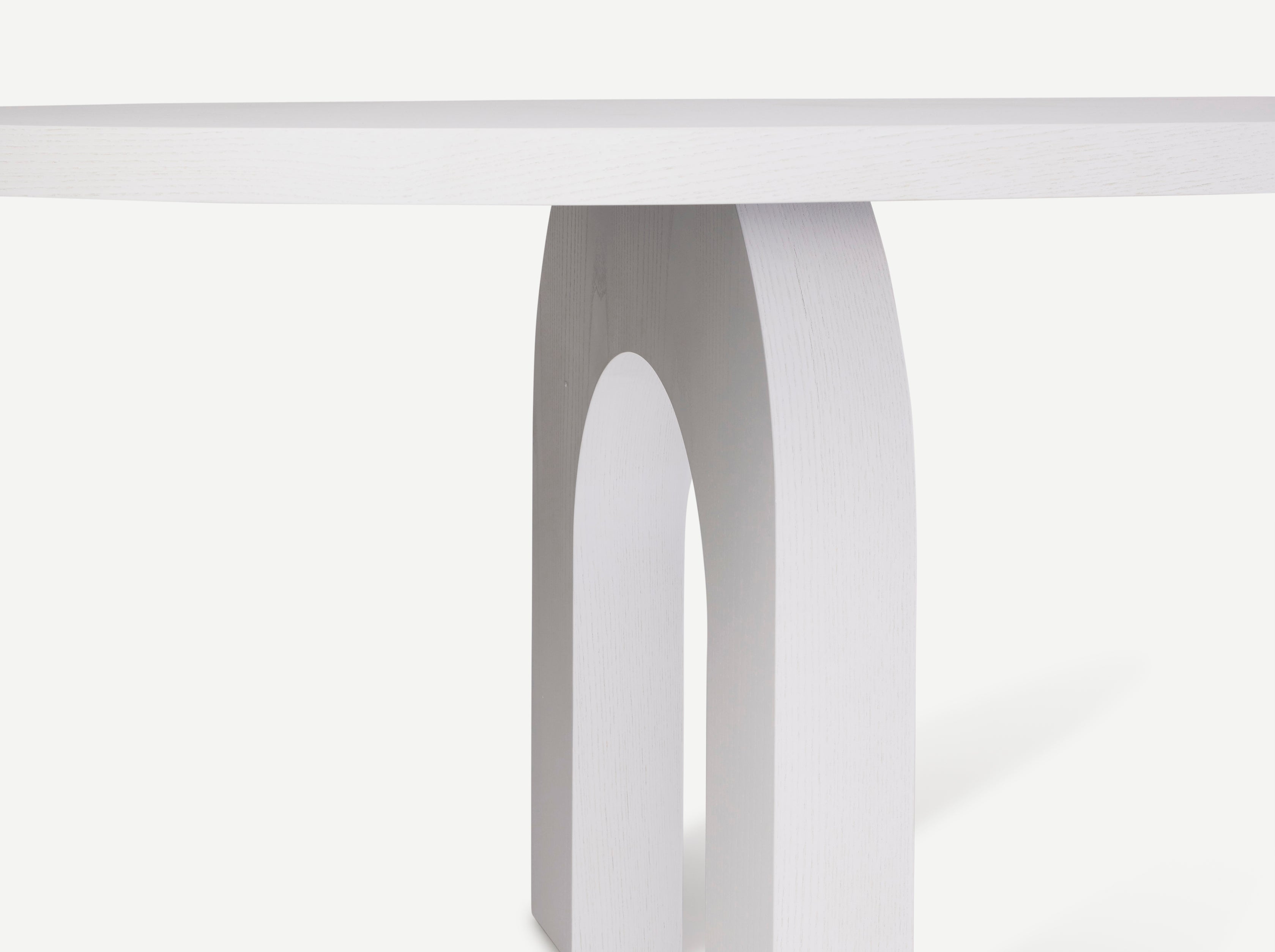 Hawk Spree Dining Table – Kolbi