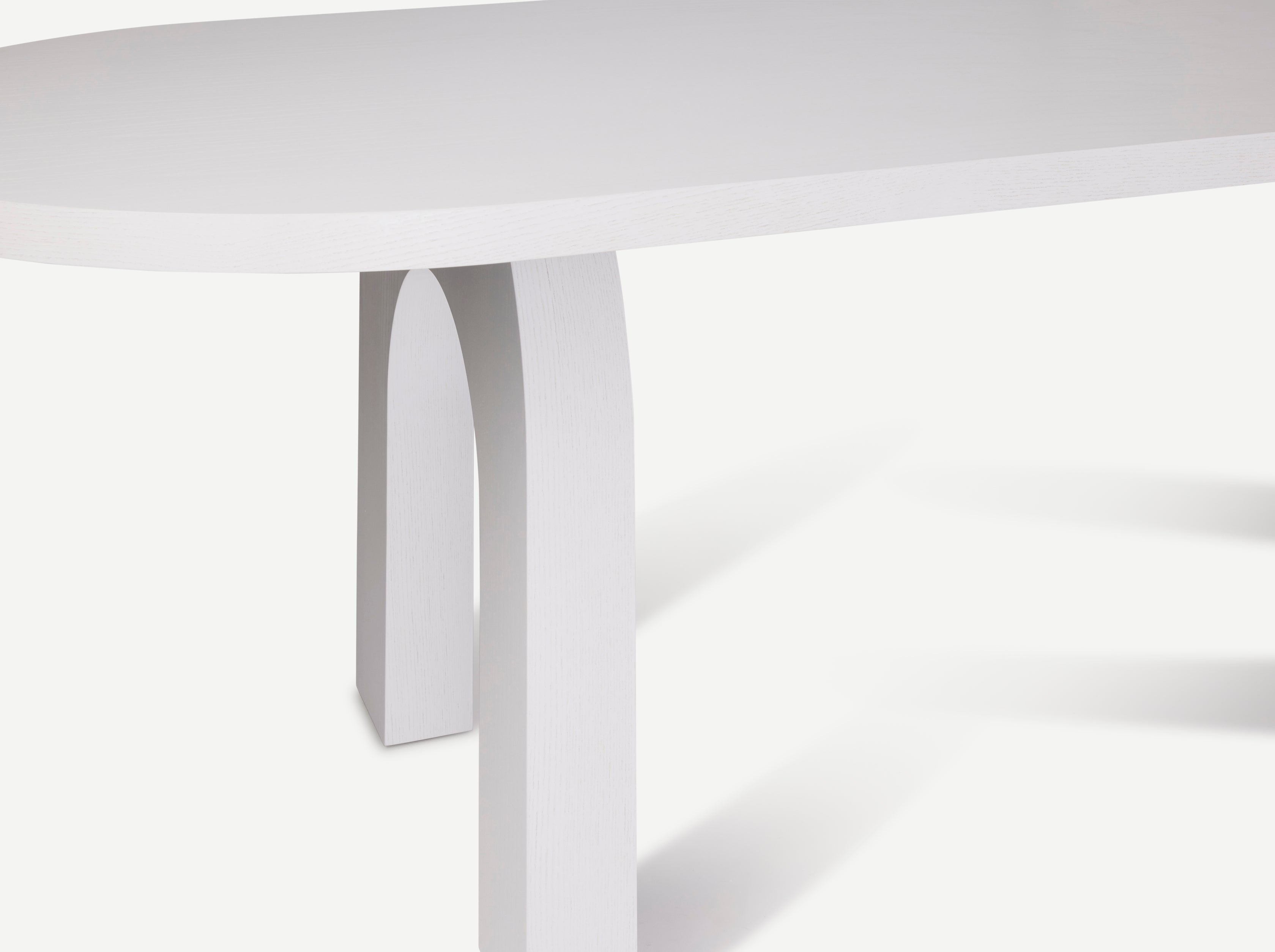 Hawk Spree Dining Table – Kolbi