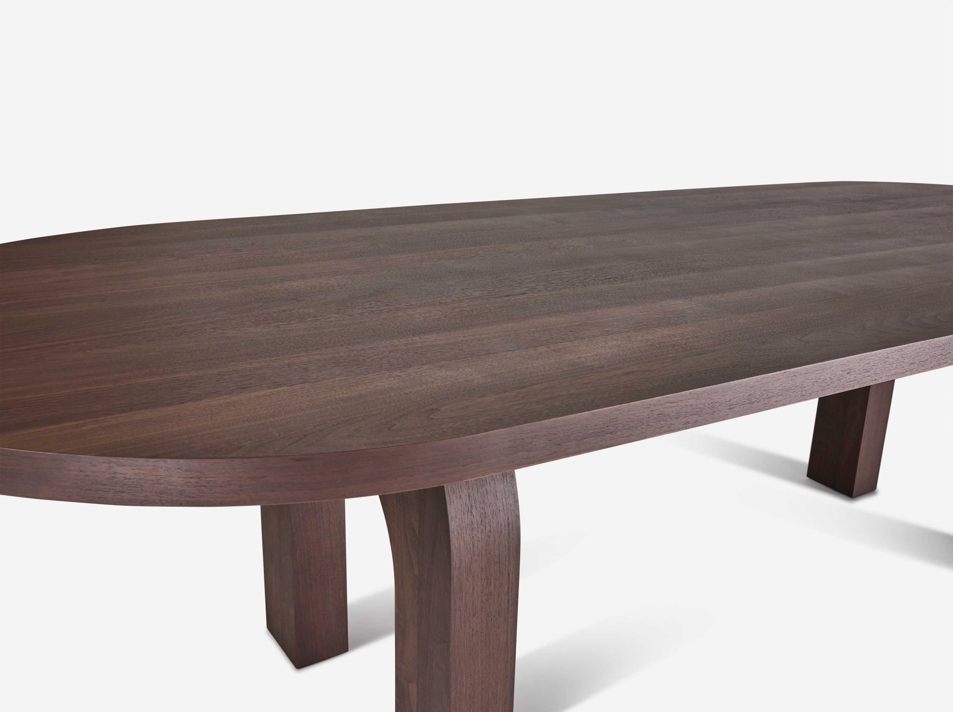 Hawk Spree Dining Table – Kolbi